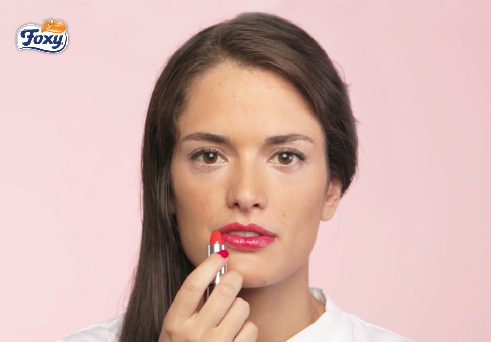 Κραγιόν που "στέκεται" όλη μέρα; Γίνεται!